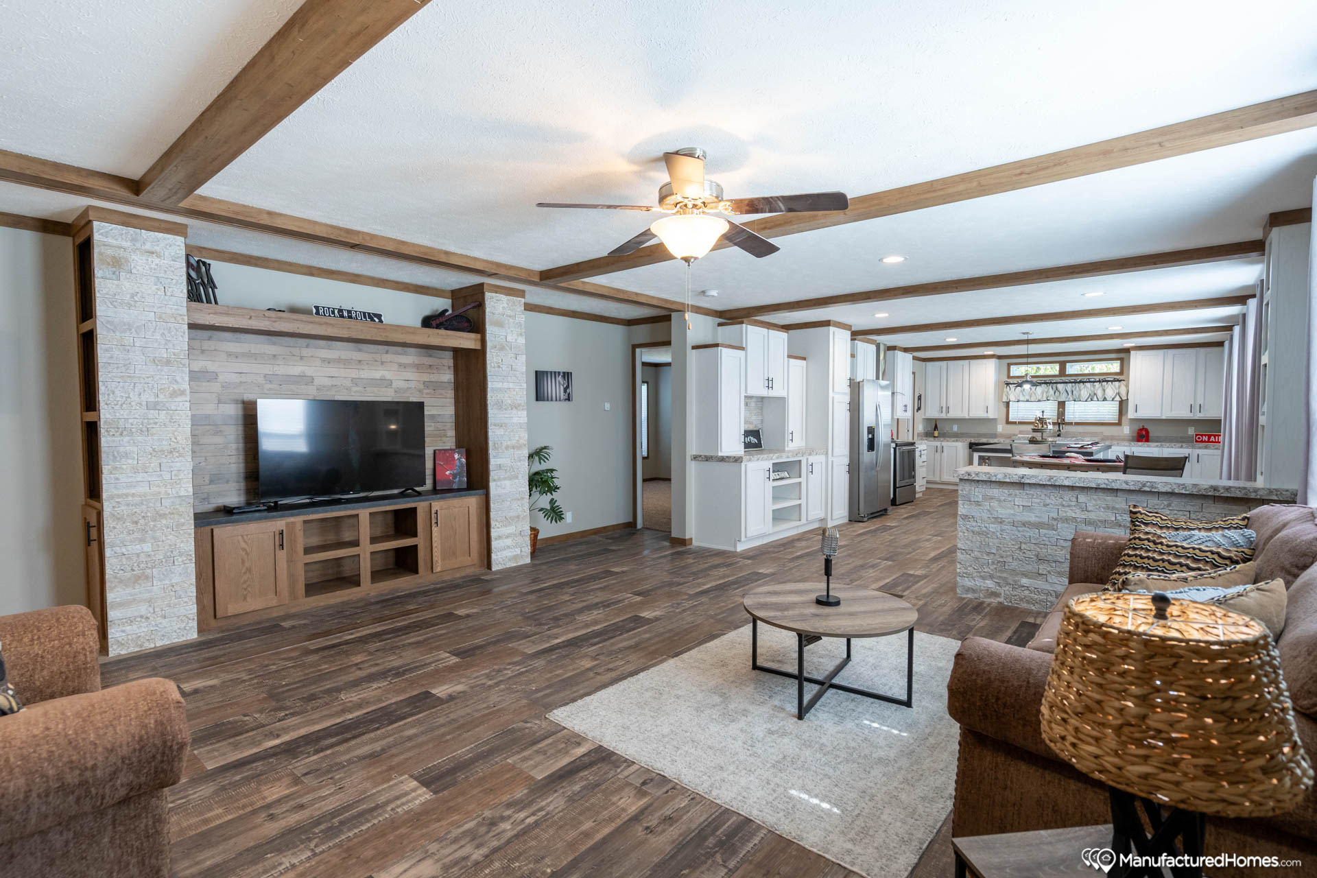 Edge Beam House 32603X by Fleetwood Homes Lafayette - Yurezz Home Center of Athens